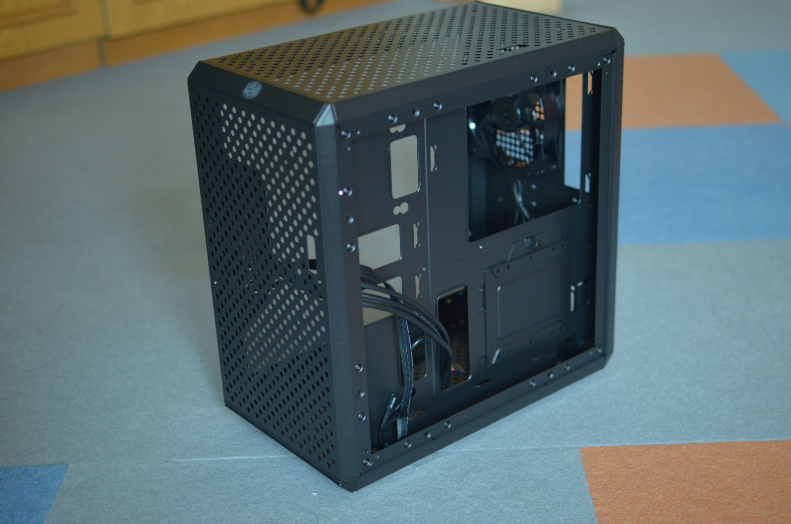 Another case review: Coolermaster Masterbox Q300L | [H]ard|Forum