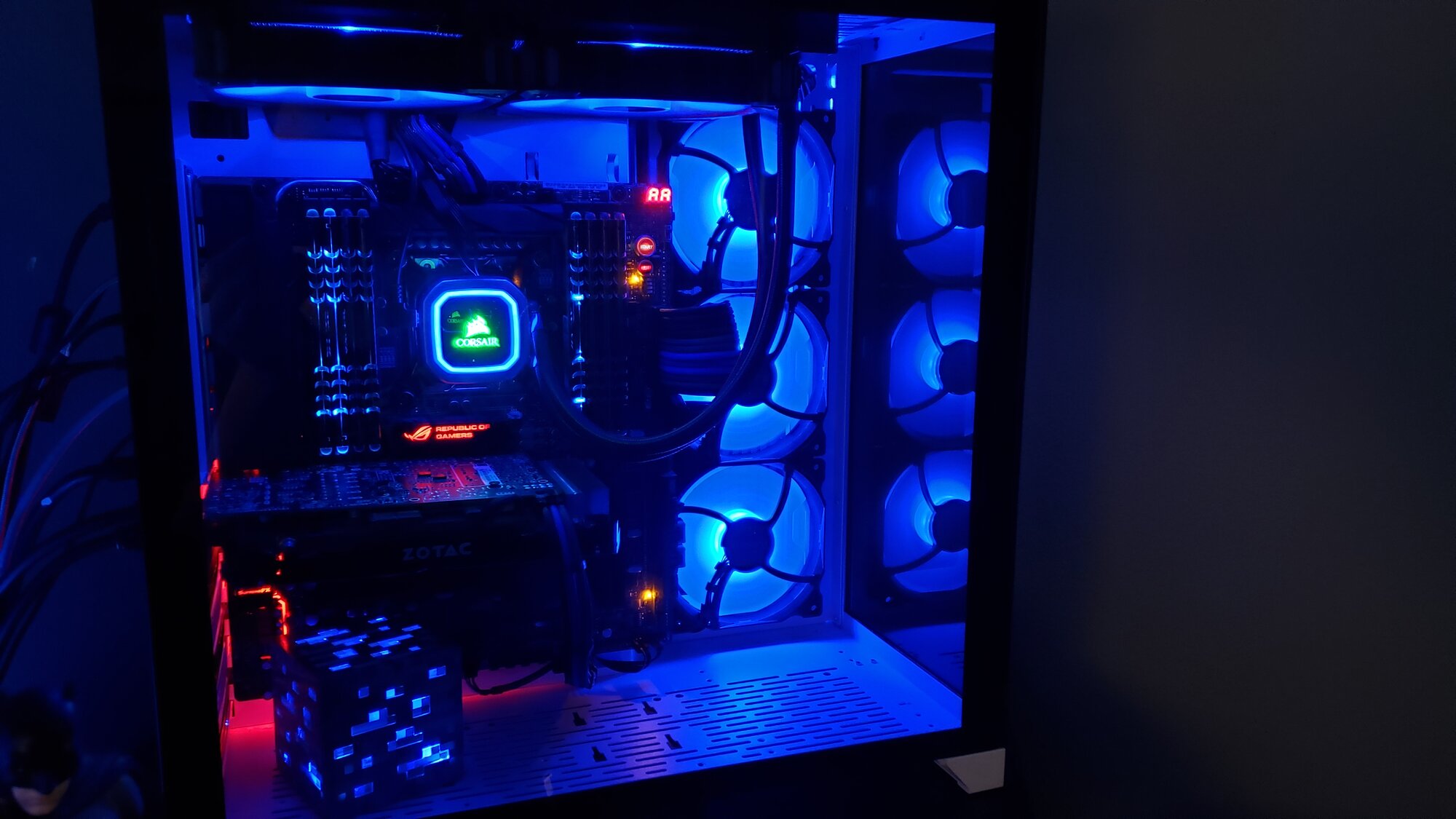 Question for those with the Lian Li 011 Dynamic | [H]ard|Forum