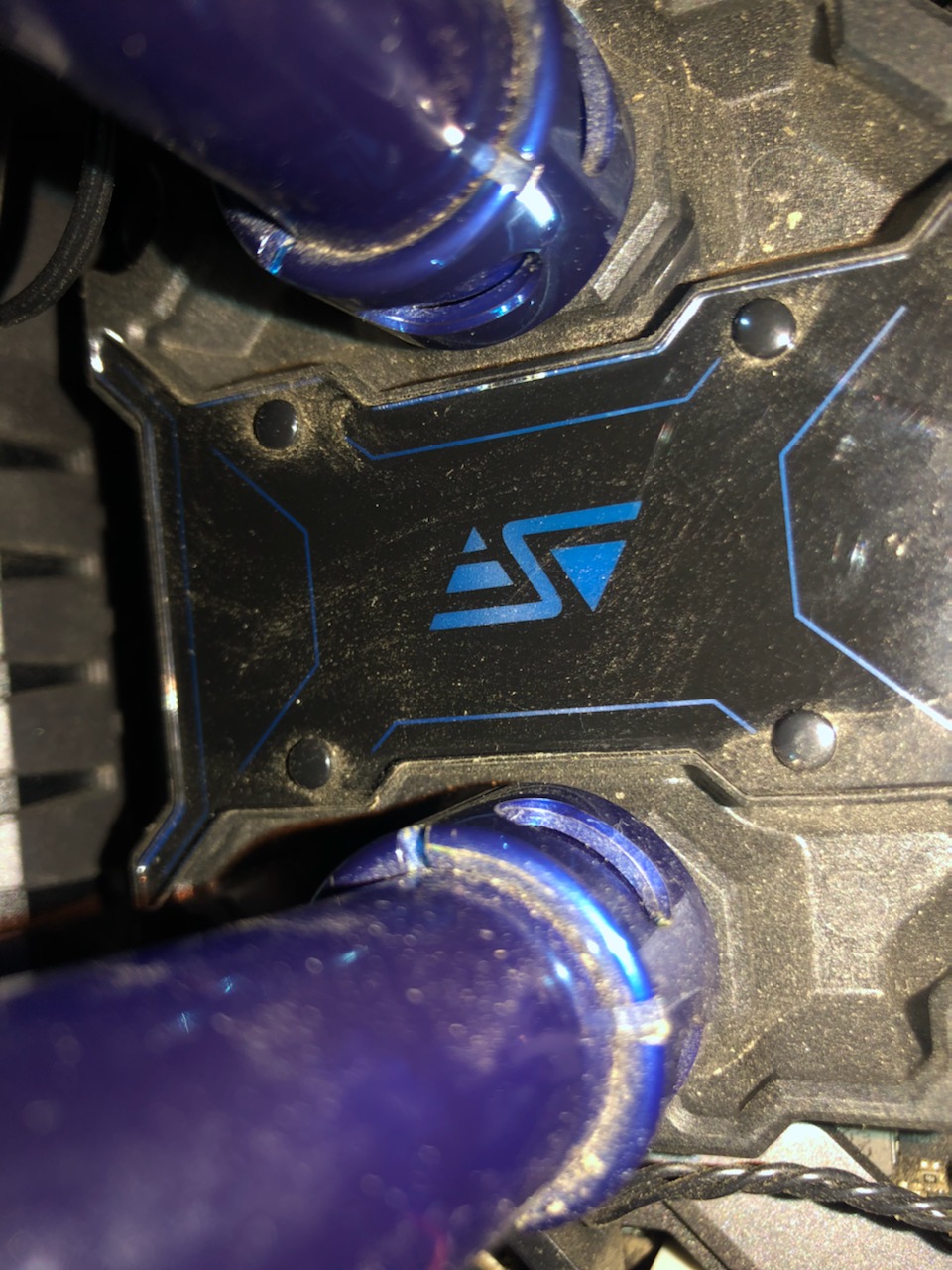 Help identifying liquid cooling block | [H]ard|Forum