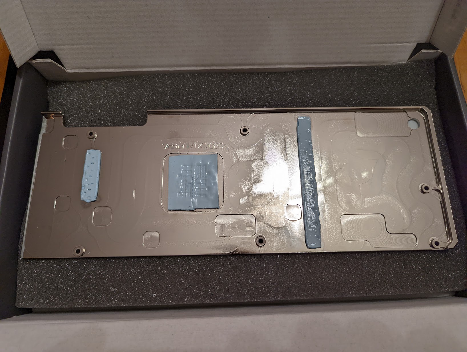 FS: EVGA 2080 Ti, Intel 9900k w/ Copper IHS, EK GPU & CPU Blocks | [H ...