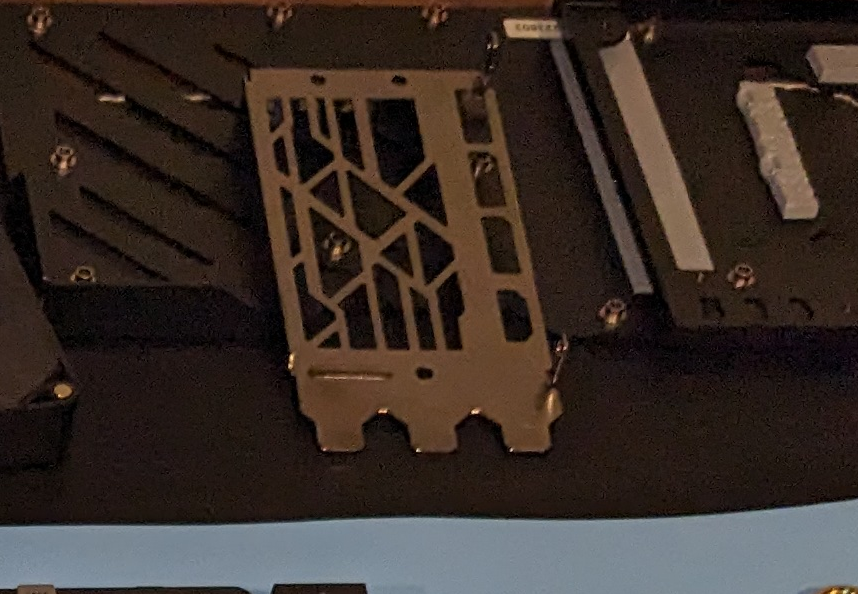 4090 Single or Dual slot PCIe brackets? Are they available anywhere ...