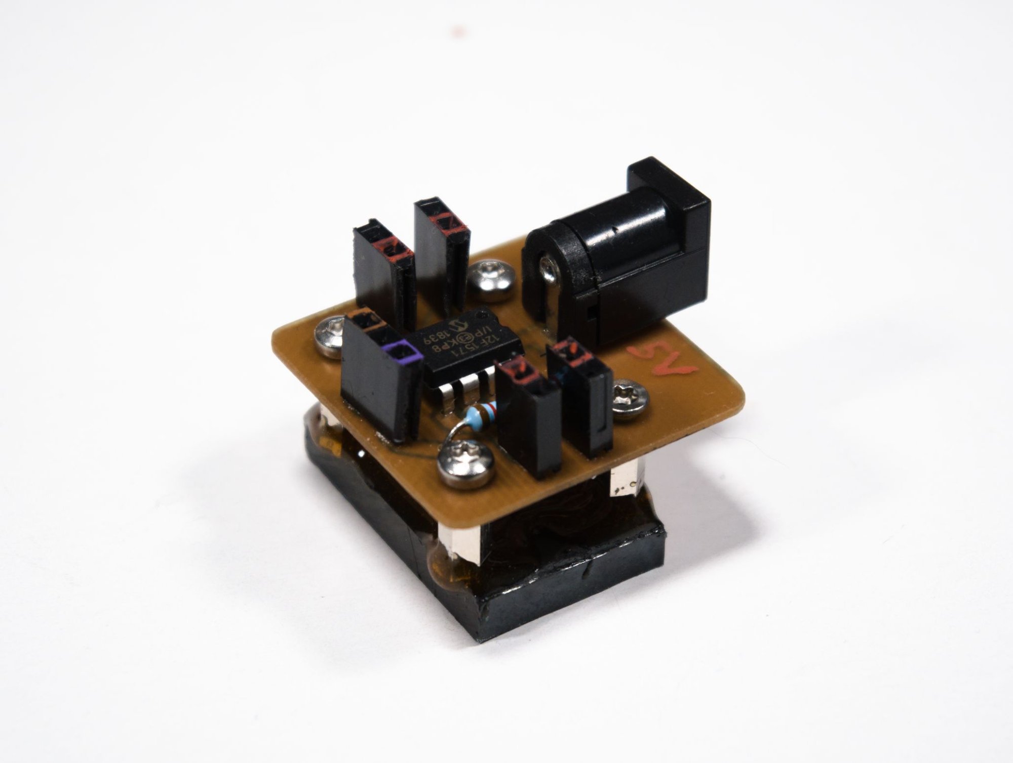 Laser-based CPU usage monitor | [H]ard|Forum