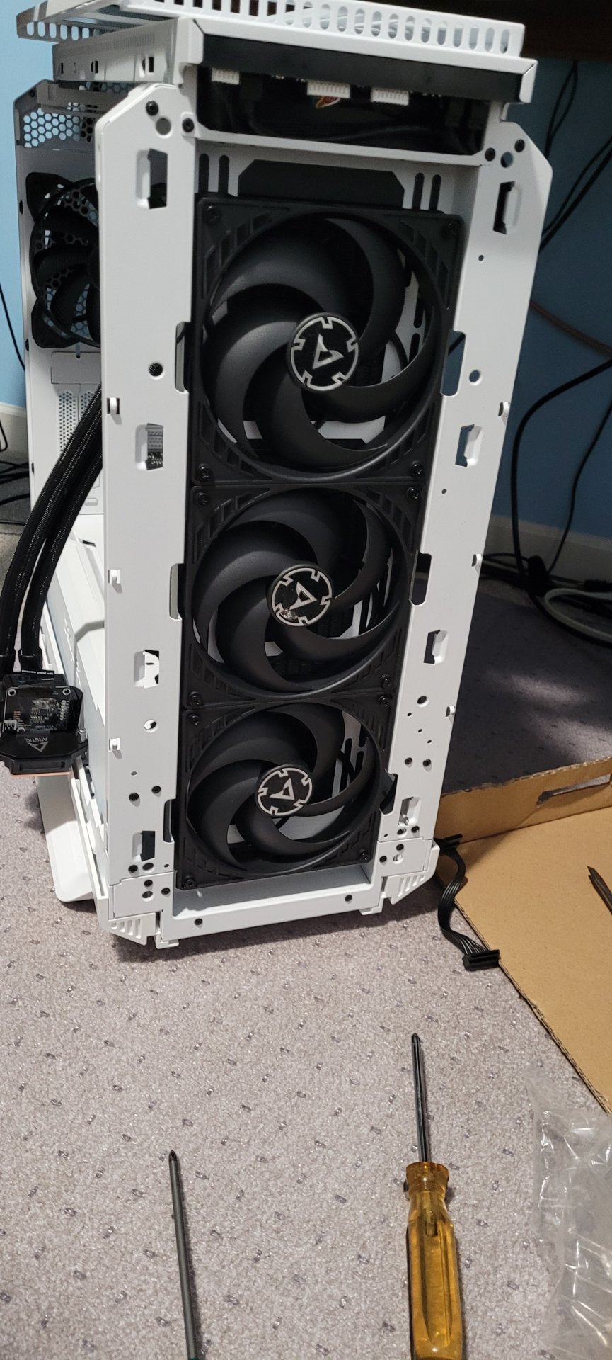 Installing Liquid Freezer 420mm AIO in Silent Base 802 case / replacing ...